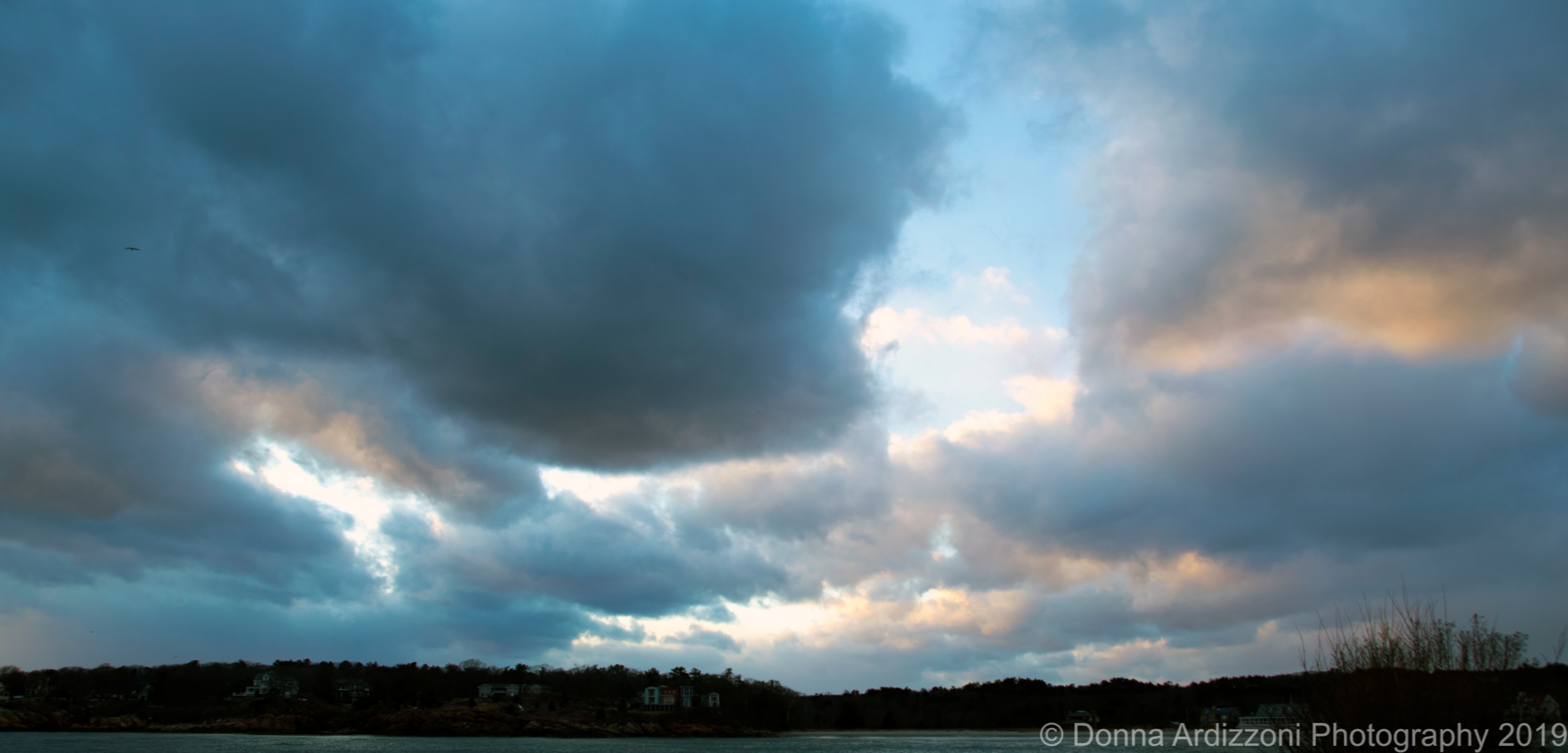 Cloud formation on a windy Monday – Good Morning Gloucester