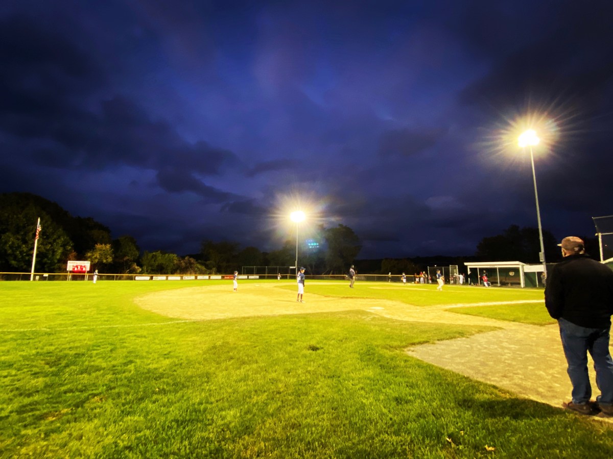 Monday Night Lights – Good Morning Gloucester