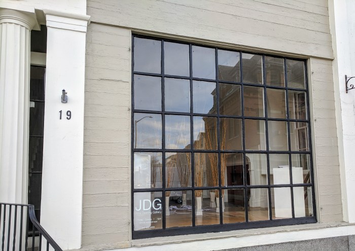 Merry Storefronts Winter windows: holiday Christmas displays Main ...