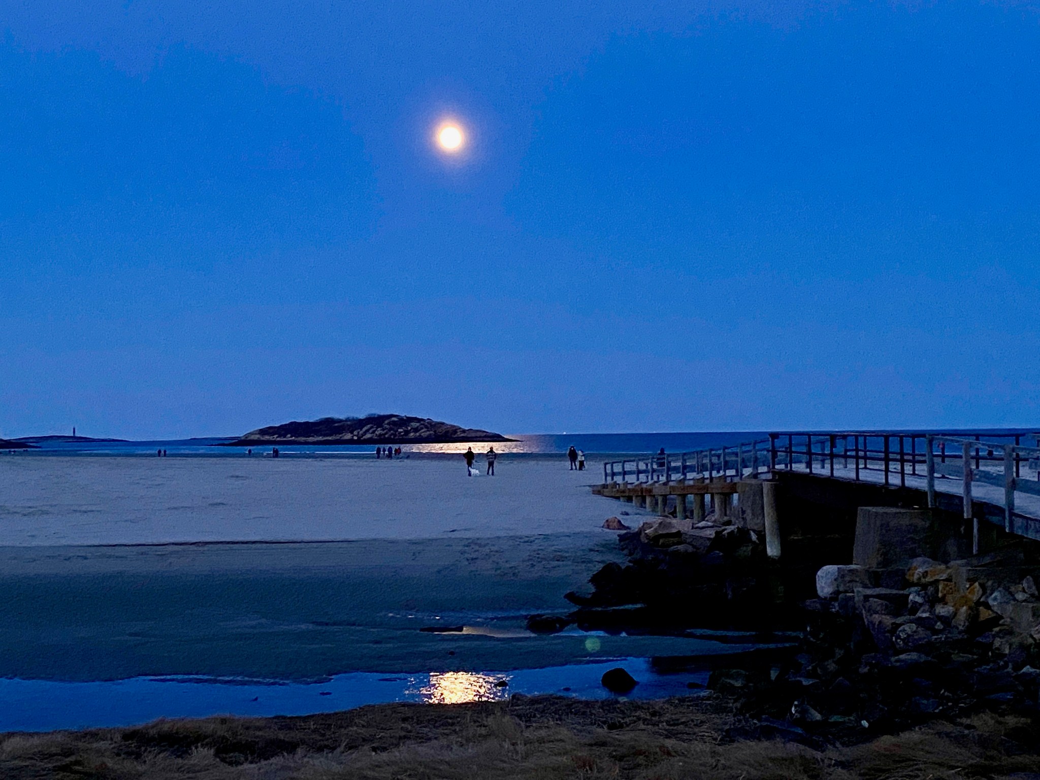 Full Moon Over Good Harbor – Good Morning Gloucester