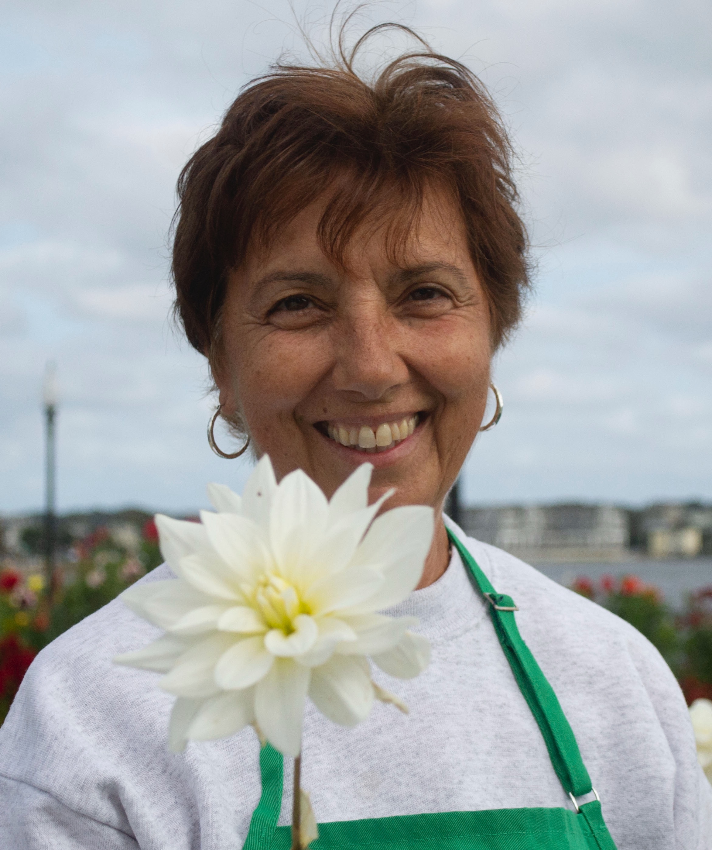 Wonderful and very very generous gardener From Jackie Bennett – Good ...