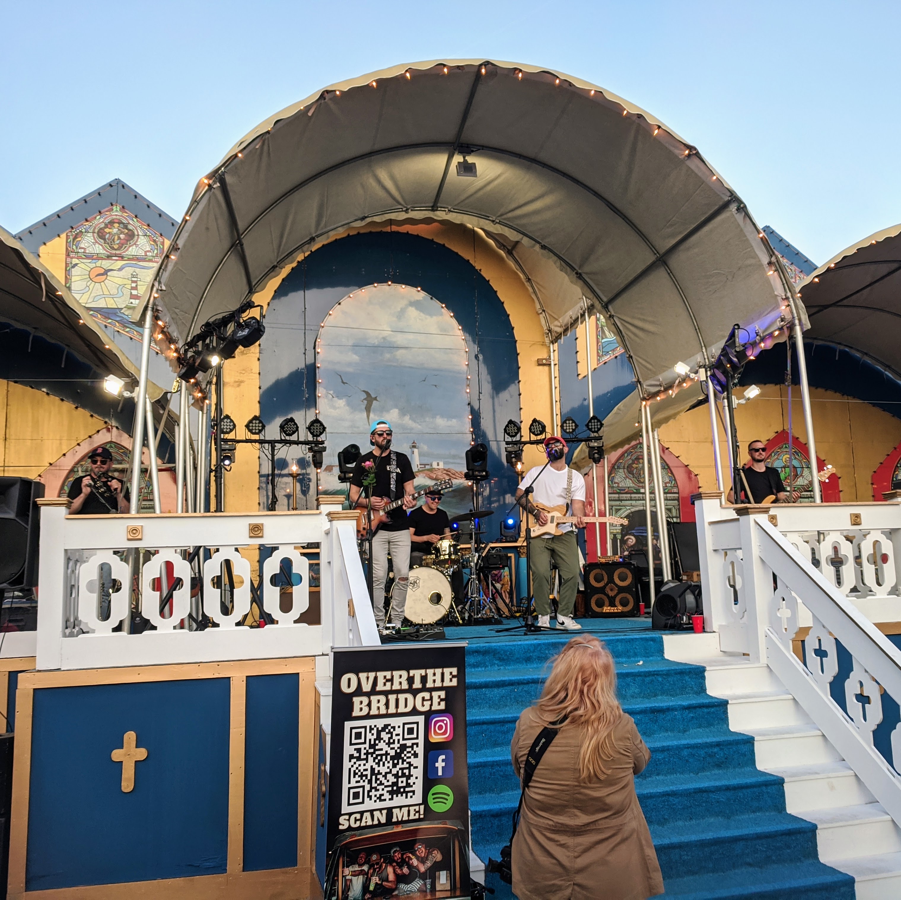 Drift overlooking St. Peter’s Fiesta is like a luxury box for the big ...