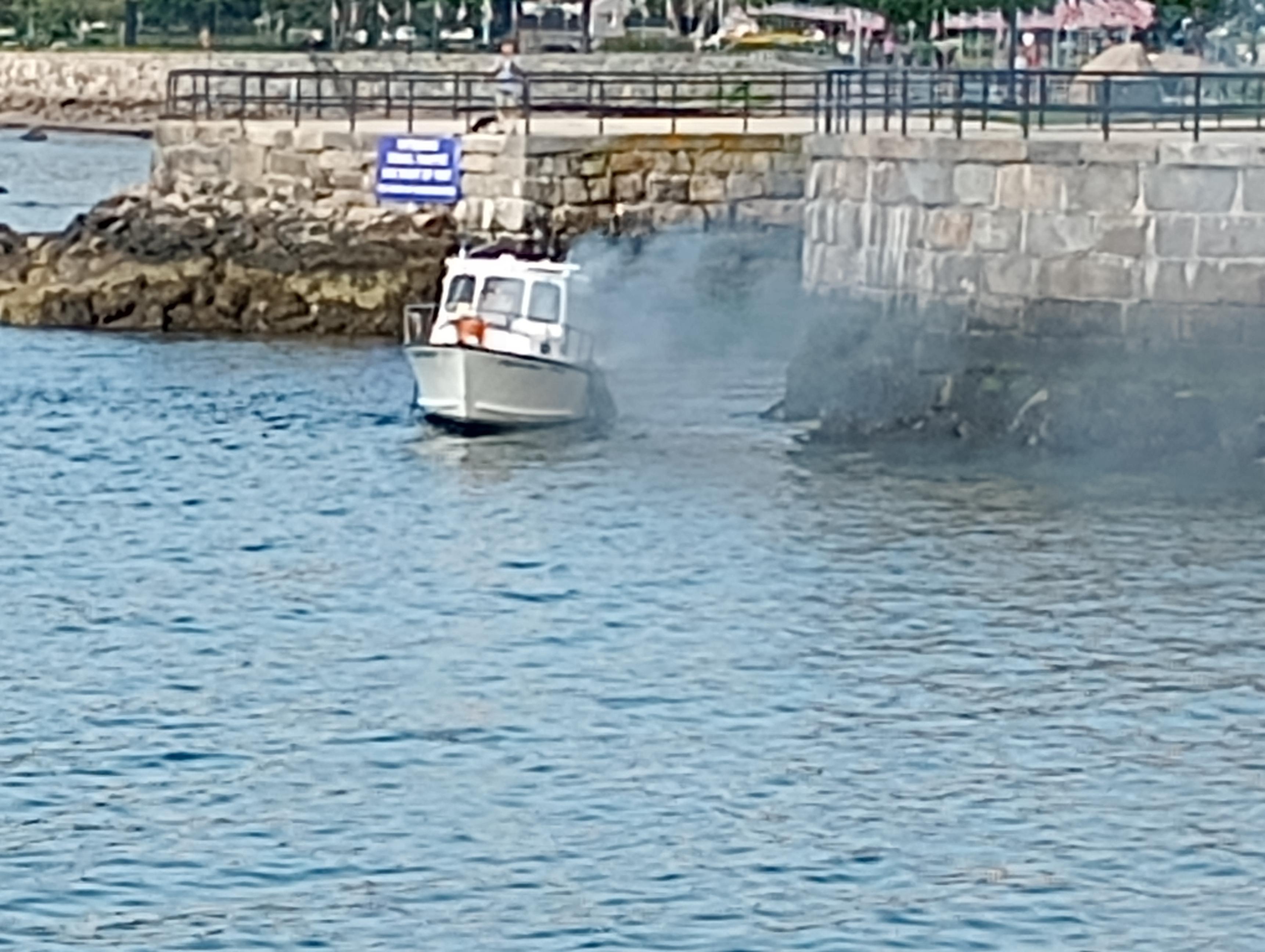 Boat Fire And Explosion Pics At The Cut Bridge #GloucesterMA – Good ...