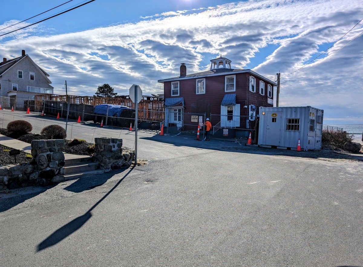 Good Harbor Beach Inn demo and rebuild underway #GloucesterMA – Good ...