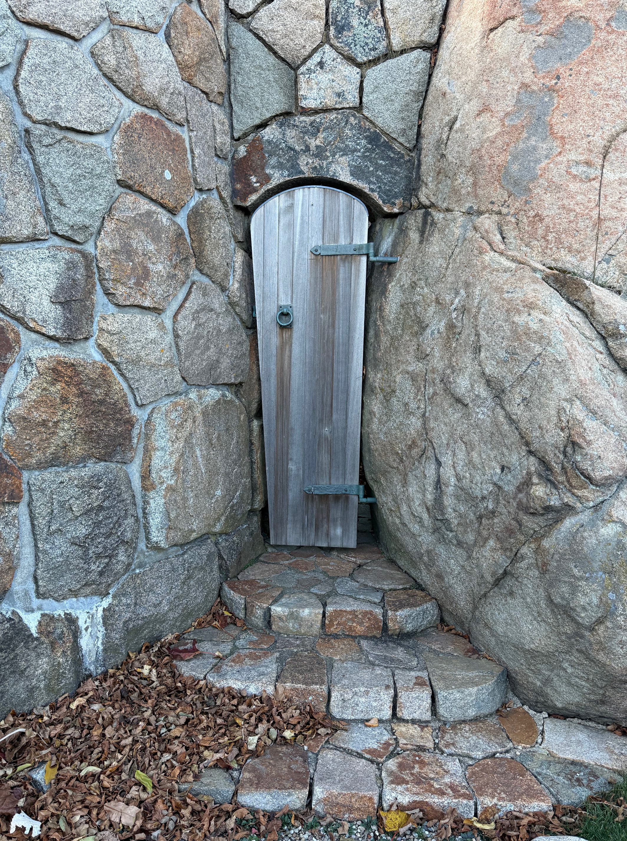 Secret Passage in Magnolia – Good Morning Gloucester