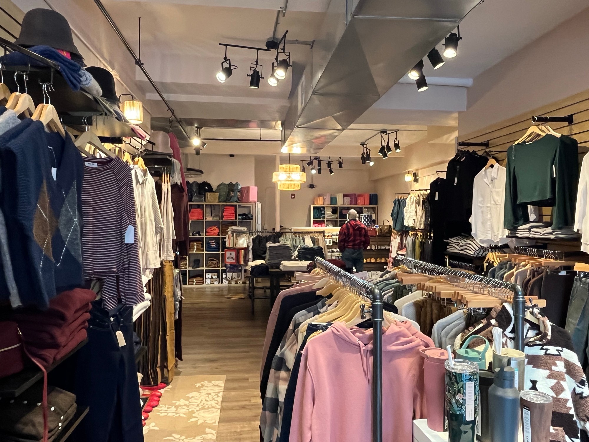 New Shop On Main St: Nellie’s – Good Morning Gloucester