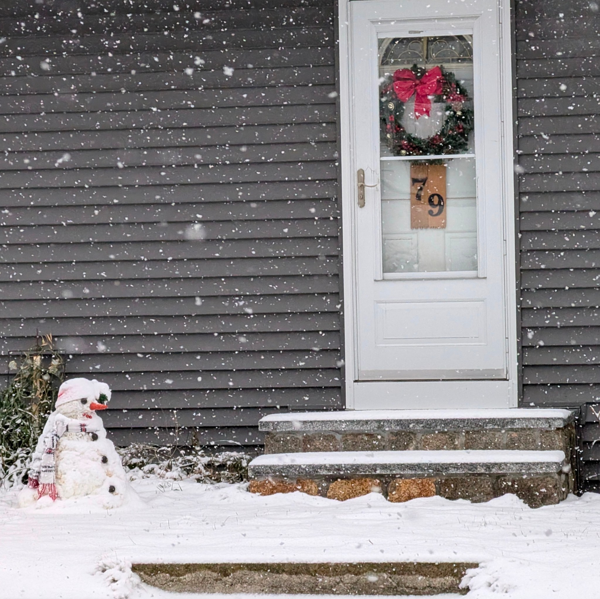 Snowman, roofs, and rise. Winter in #GloucesterMA – Good Morning Gloucester