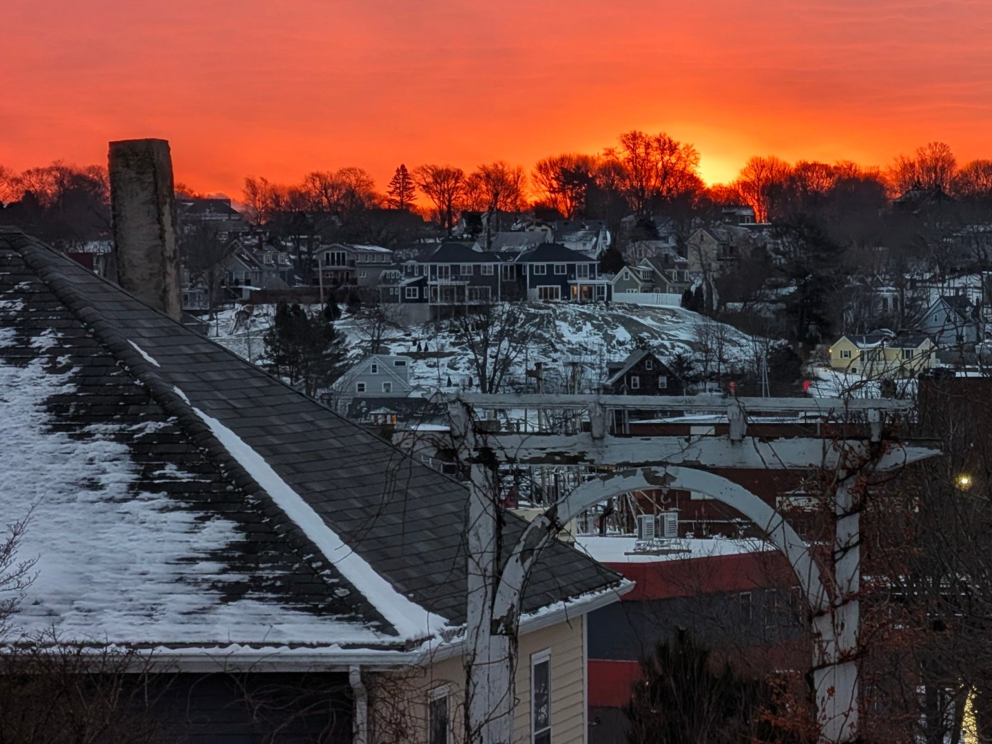Snowman, roofs, and rise. Winter in #GloucesterMA – Good Morning Gloucester