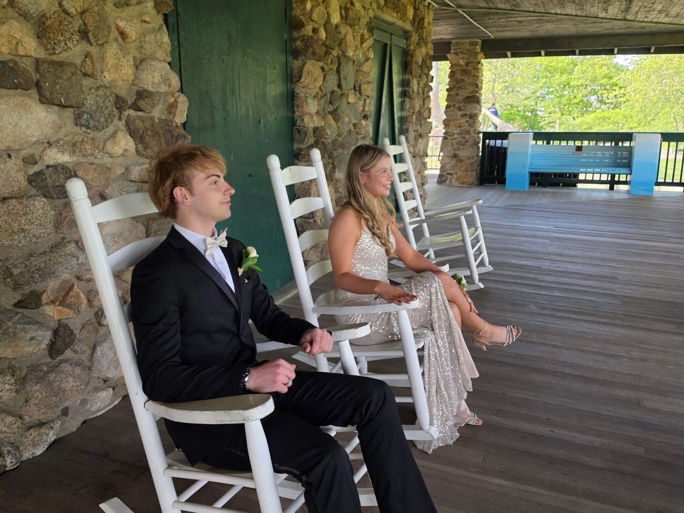 Cute couple on their way to the prom – Good Morning Gloucester
